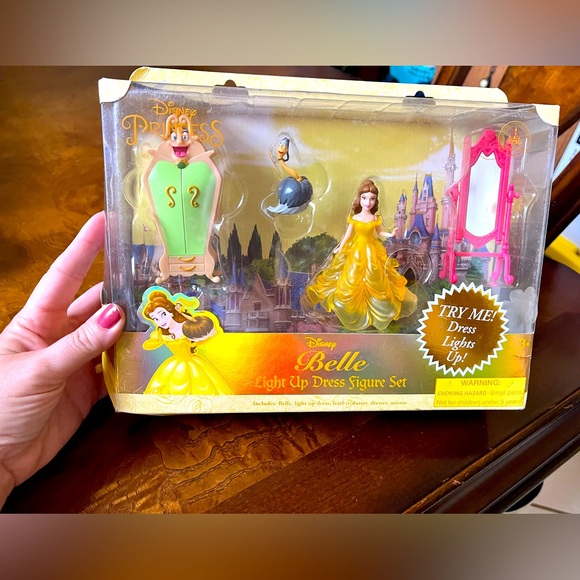Disney | Toys | Disney Store Belle Light Up Disney Figure Set Inbox New ...